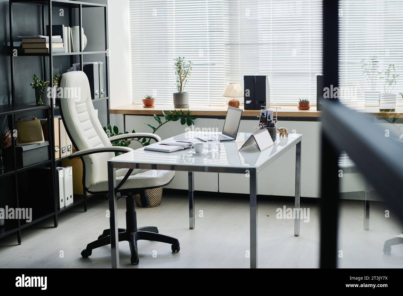 Office of director of supplies hi-res stock photography and images - Alamy