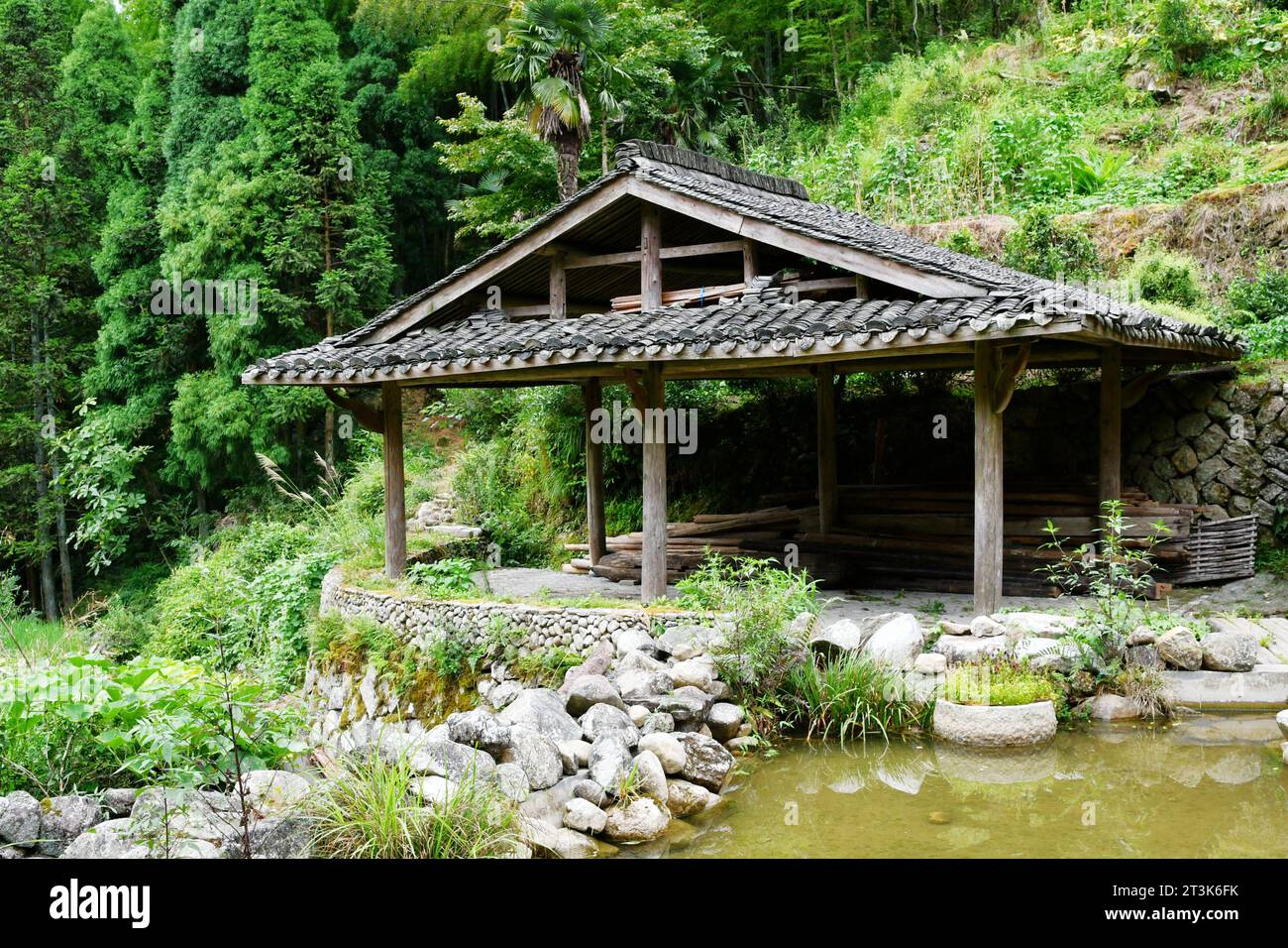 Zhejiang province china temple hi-res stock photography and images - Alamy