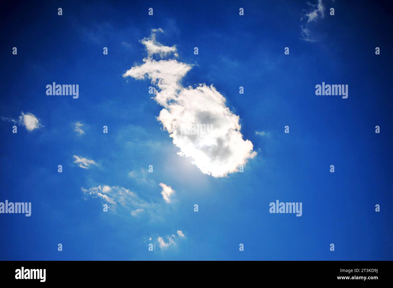 The sun at noon hi-res stock photography and images - Alamy