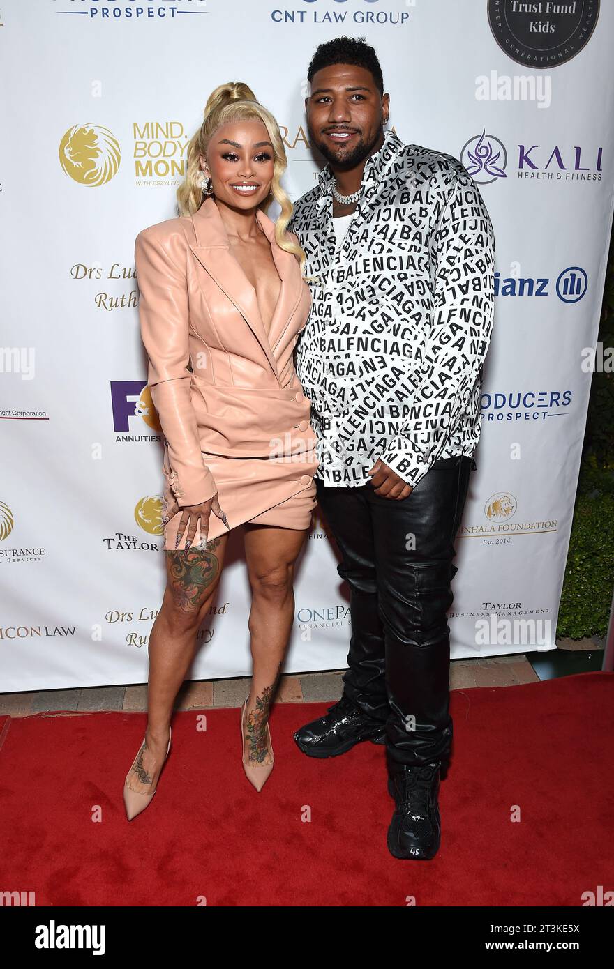 Hollywood, USA. 25th Oct, 2023. Angela White and Derrick Milano ...