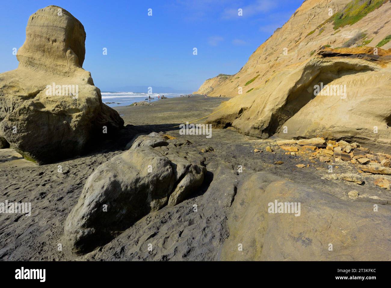The scenic beach of Fort Funston on Skyline Blvd, San Francisco CA ...