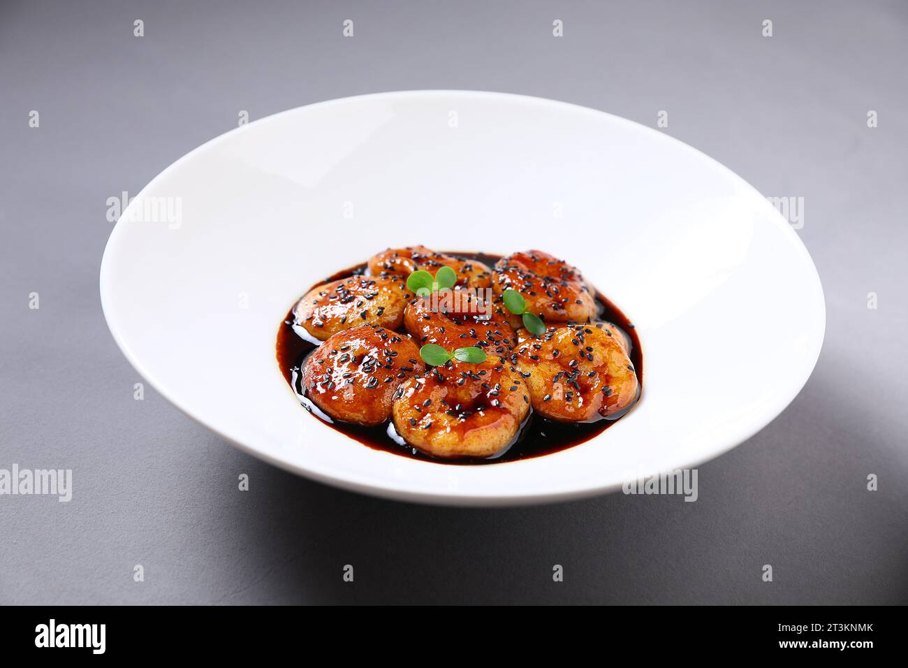 A plate of traditional chinese snacks, Brown sugar glutinous rice cake ...