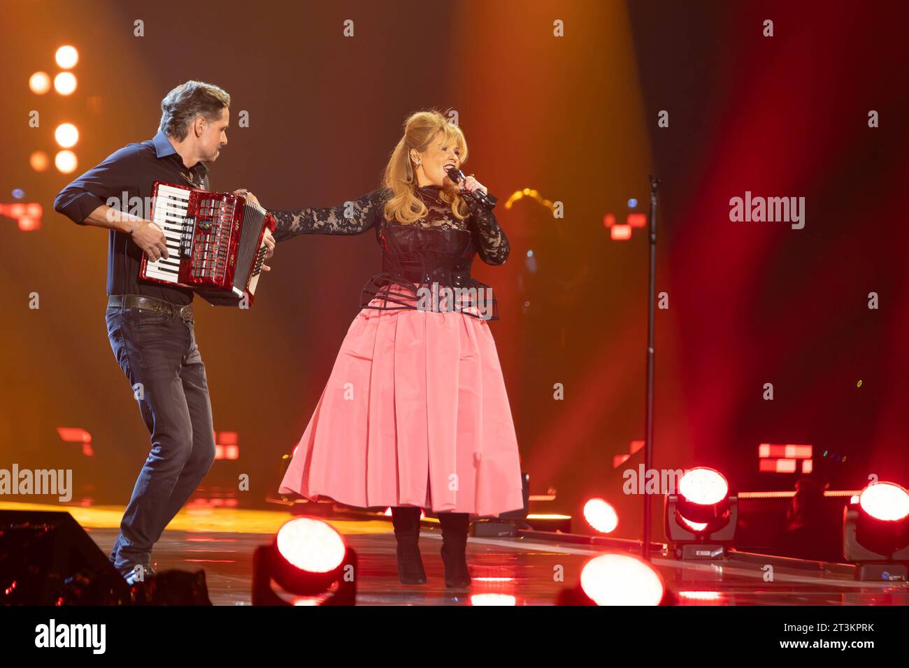 Dortmund Schlagersängerin Maite Kelly beim Auftritt in der ARD Samstagabendshow Schlagerboom mit ...