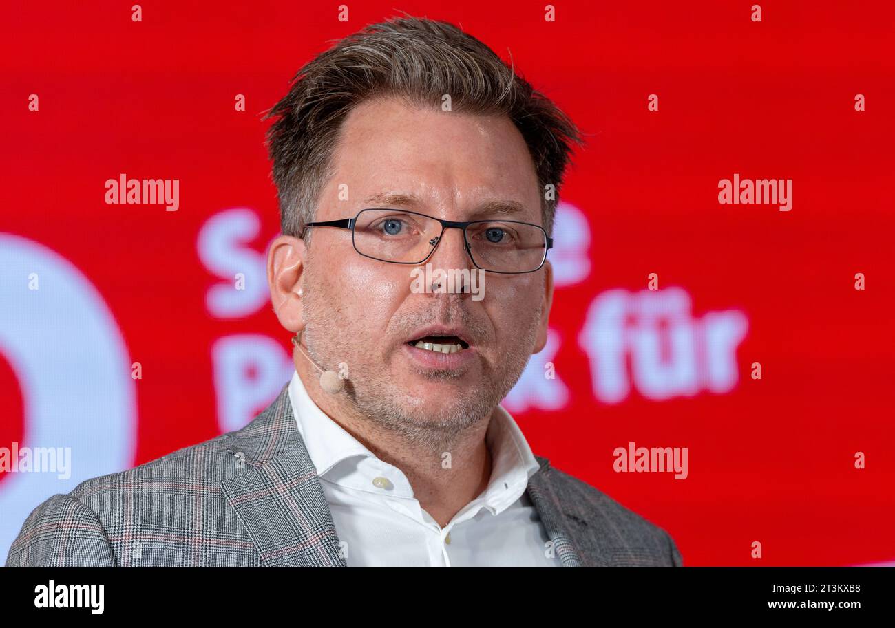 Thomas salzmann hi-res stock photography and images - Alamy