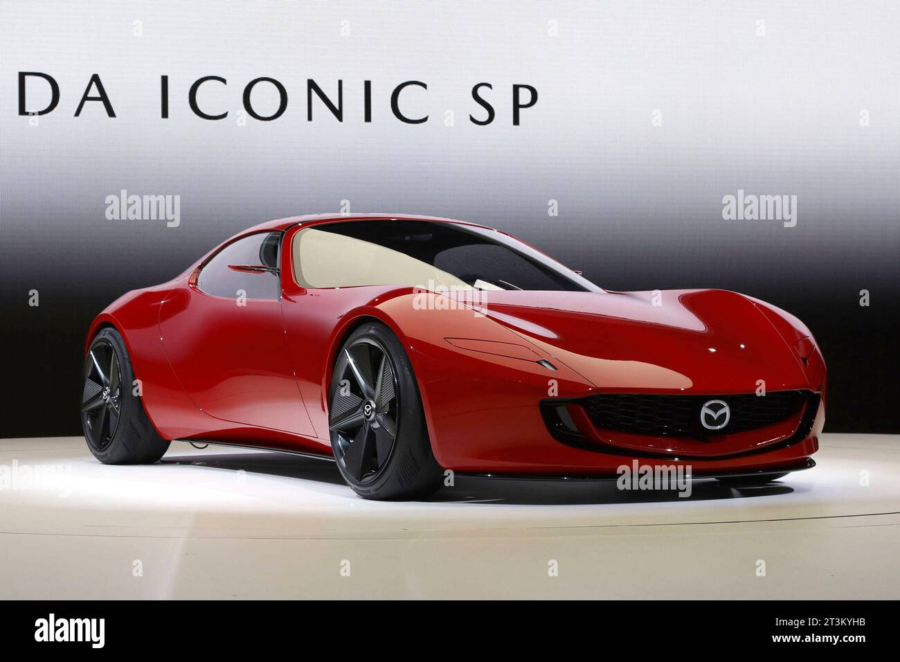 Mazda Iconic SP beim Pressetag der Japan Mobility Show 2023 auf dem ...