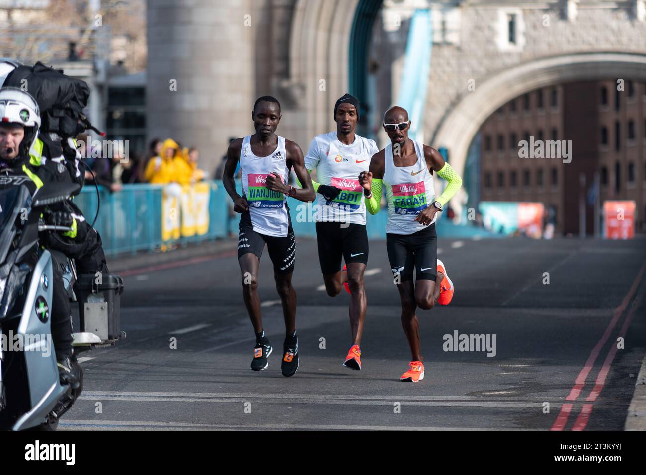 Mo Farah, Bashir Abdi and Daniel Wanjiru running in the Vitality Big ...