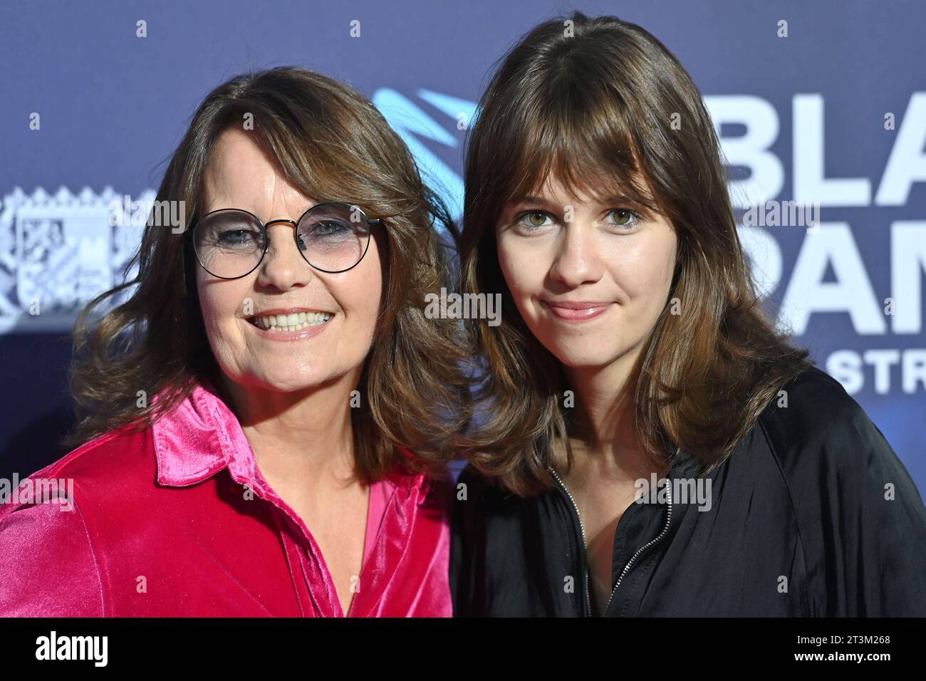 Caroline LINK Regisseurin, mit Tochter Pauline, Roter Teppich, Blauer ...