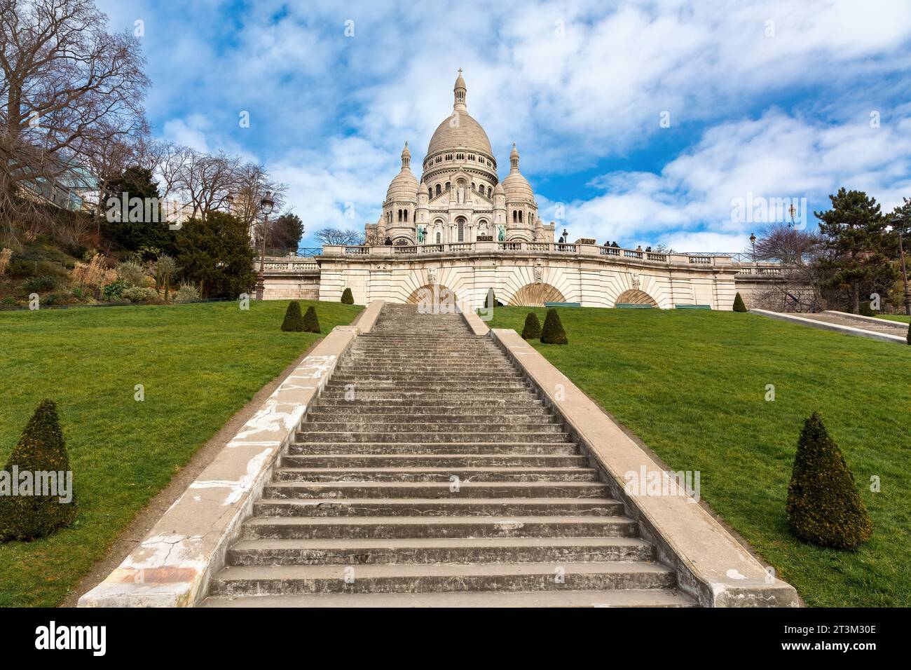 The steps to the south facade of the basilica of the Sacre-Coeur, or ...