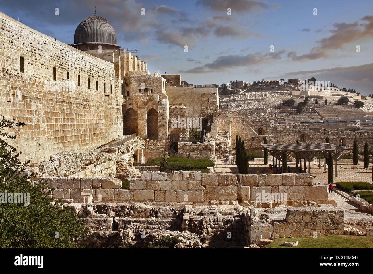 A view of the al-Aqsa Mosque, Temple Mount and ruined Crusader gate in ...
