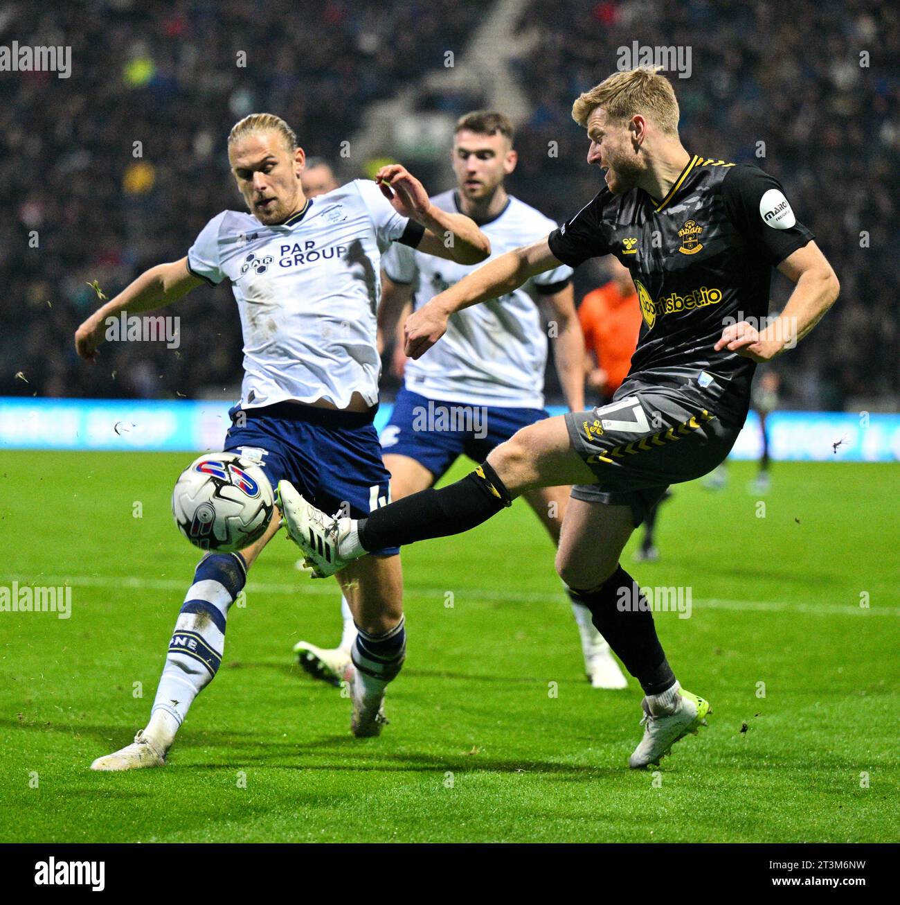 Stuart Armstrong 17# of Southampton Football Club crosses the ball into ...