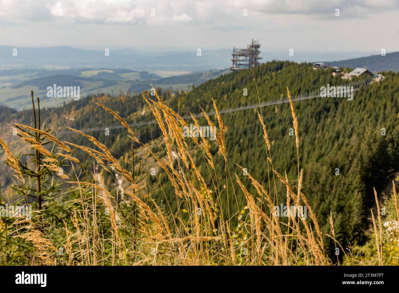 A wonderful autumn view of the longest suspension bridge in the world ...