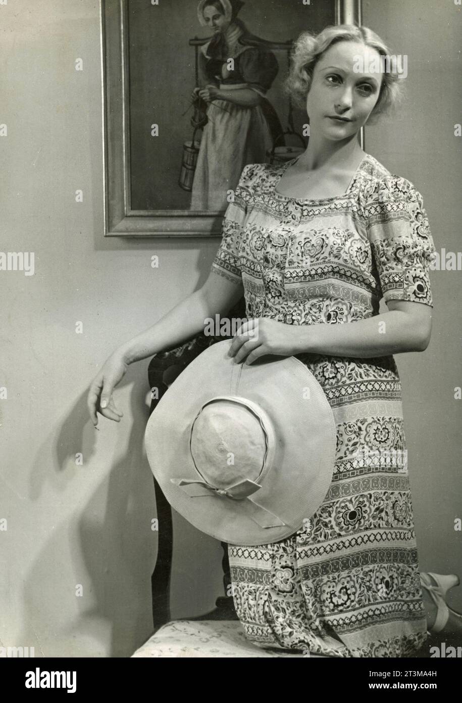 Danish actress Ulla Poulsen, Danmark 1930s Stock Photo - Alamy
