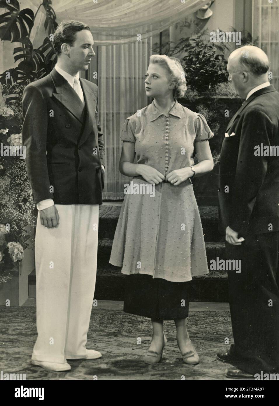 Danish actors Sigfred Johansen and Karen Lykkehus in the movie De Blaa ...