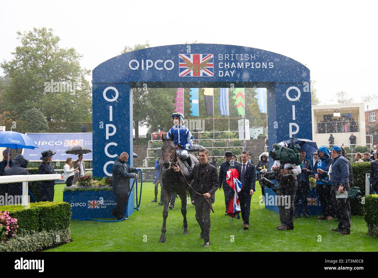Ascot, UK. 21st October, 2023. Horse Big Rock ridden by jockey Aurelien ...