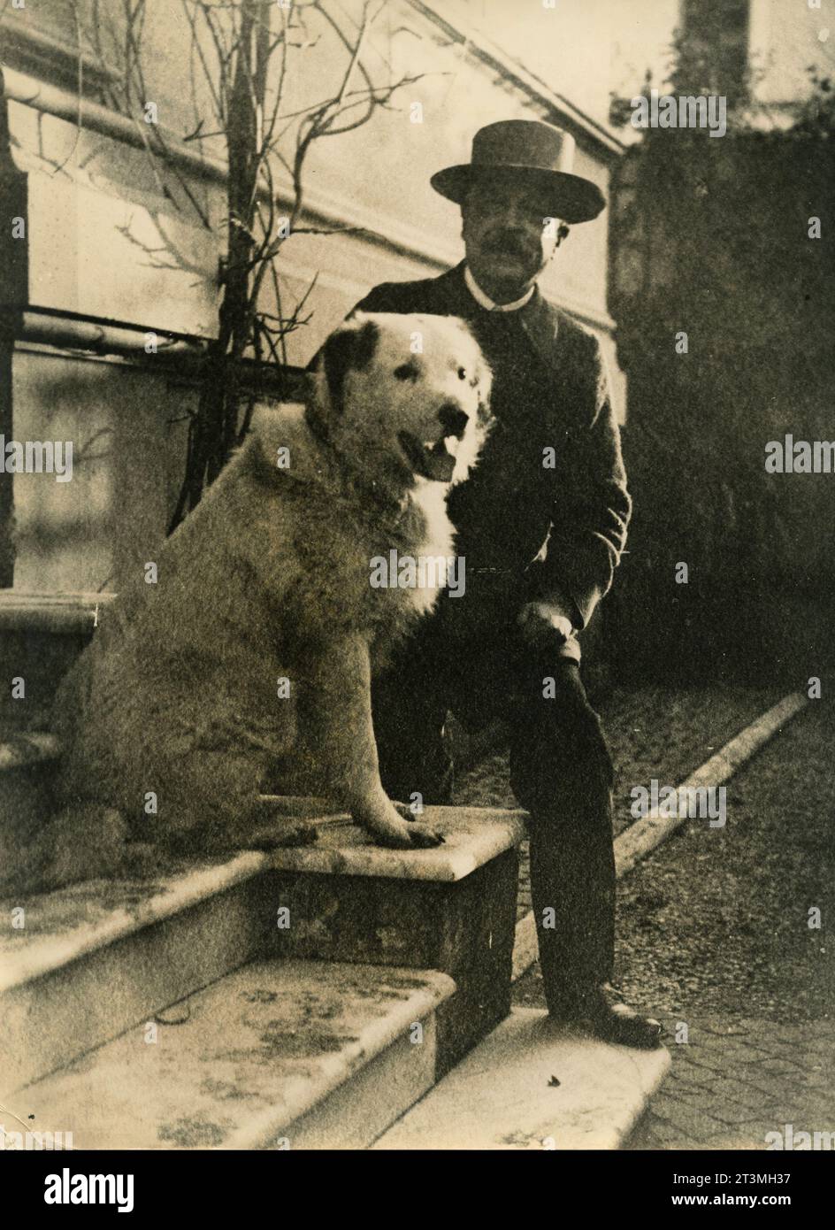 Italian jurist and politician Vittorio Emanuele Orlando and his dog Leo ...