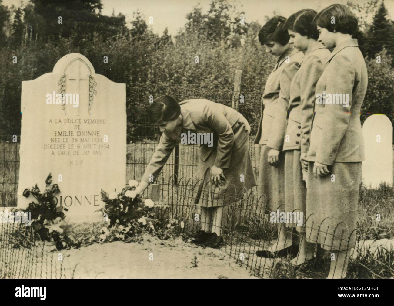 Dionne quintuplet sisters hi-res stock photography and images - Alamy