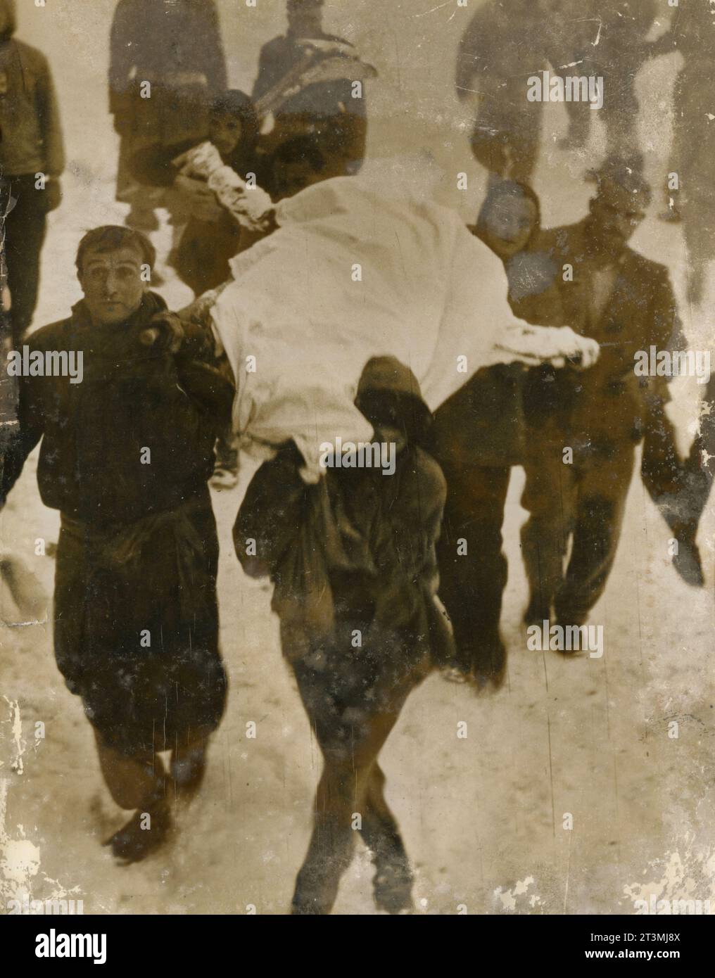 A dead body hi-res stock photography and images - Alamy