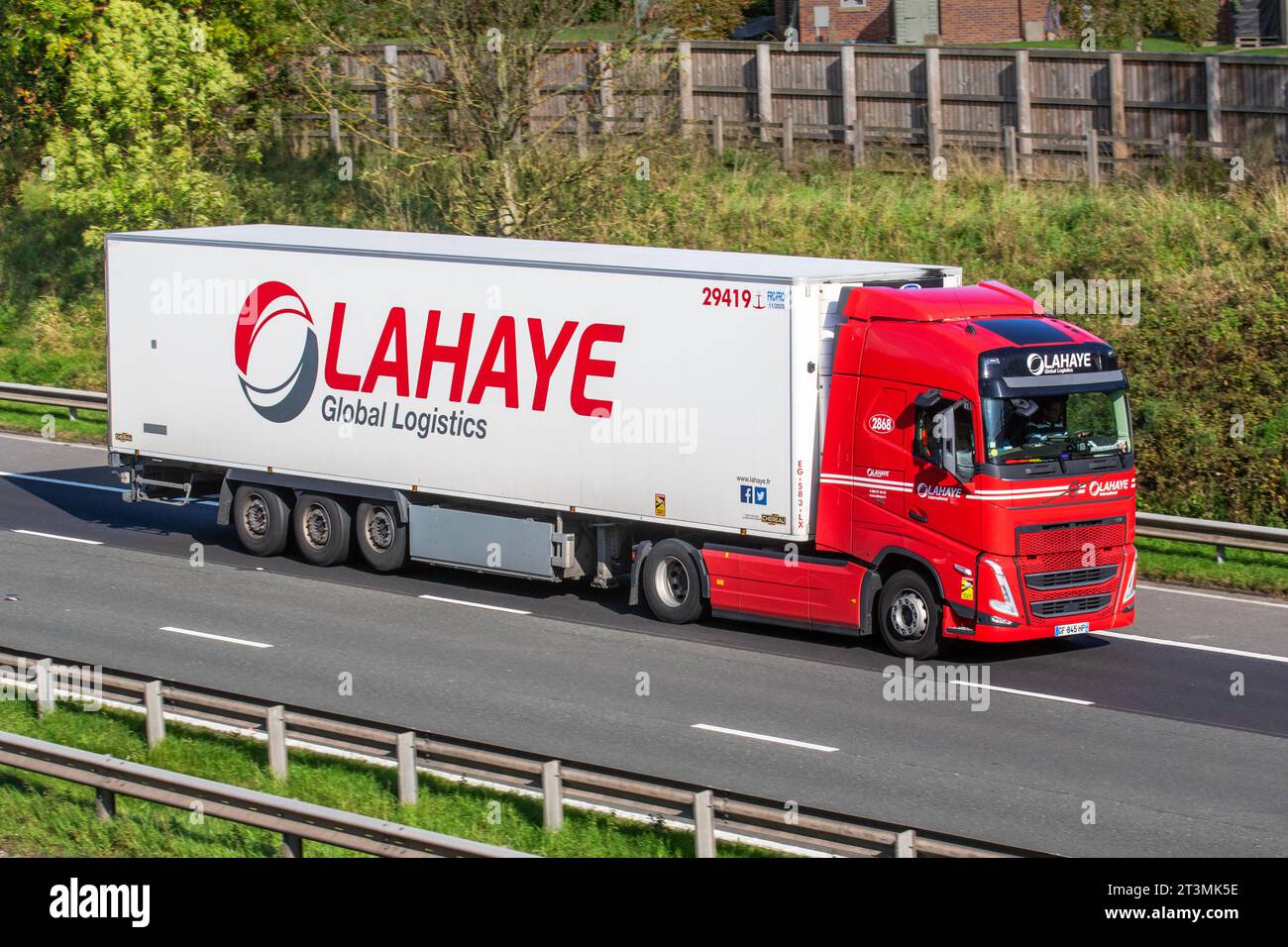 LAHAYE Global Logistics road transport of fresh and ambient products ...