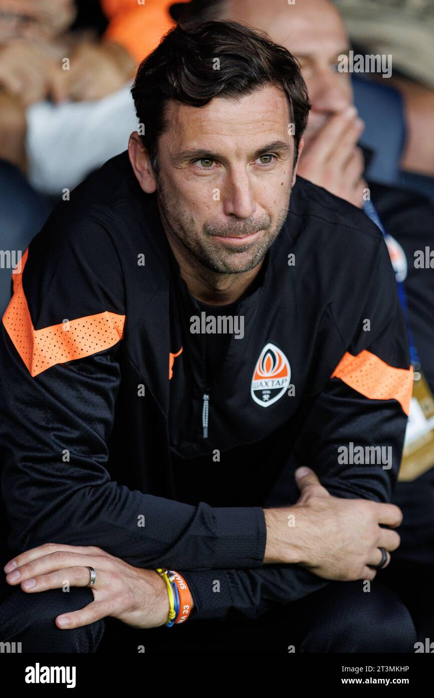 Barcelona, Spain. 25th Oct, 2023. Assistant coach Srna in action during ...
