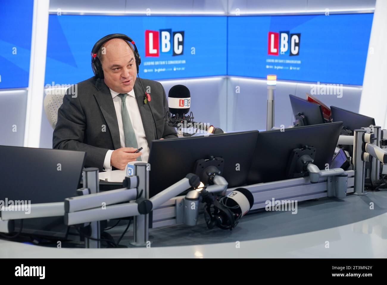 Radio globale hi-res stock photography and images - Alamy