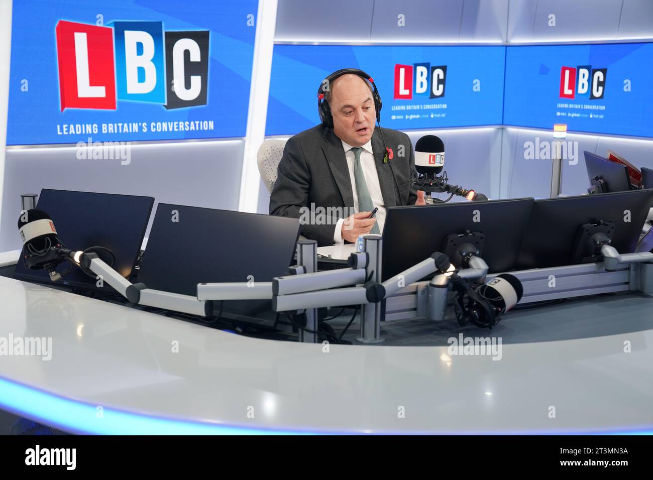 Radio globale hi-res stock photography and images - Alamy