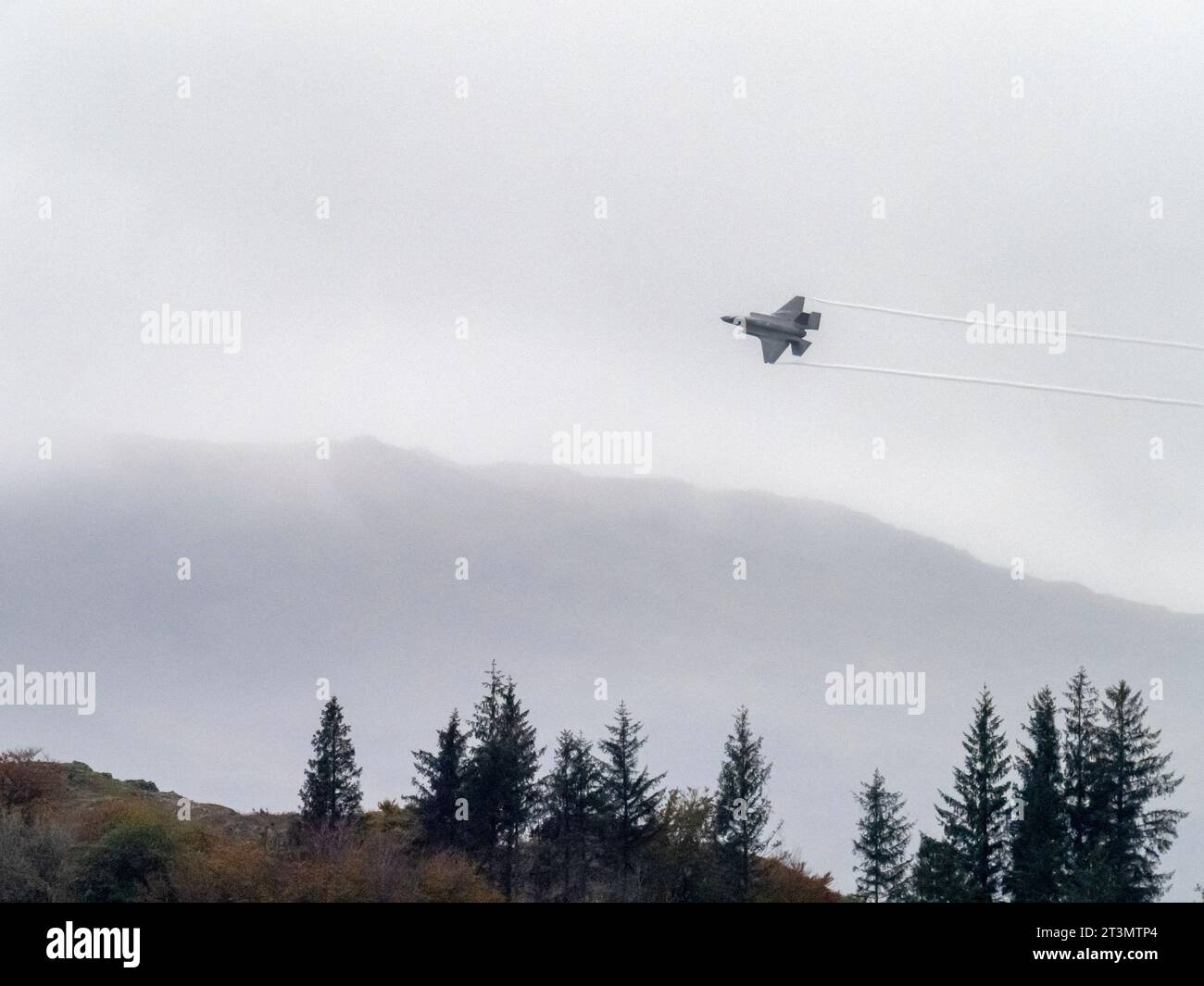 Raf fighter jet over ambleside hi-res stock photography and images - Alamy