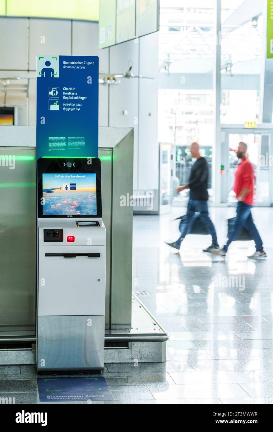 26 October 2023, Hesse, Frankfurt/Main: A check-in machine for ...