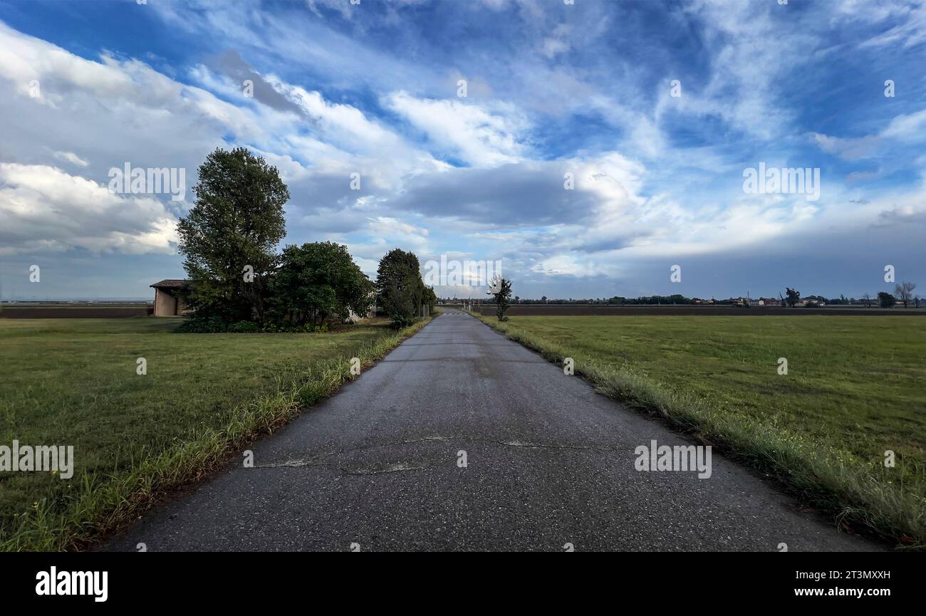 road in the Po Valley Stock Photo - Alamy
