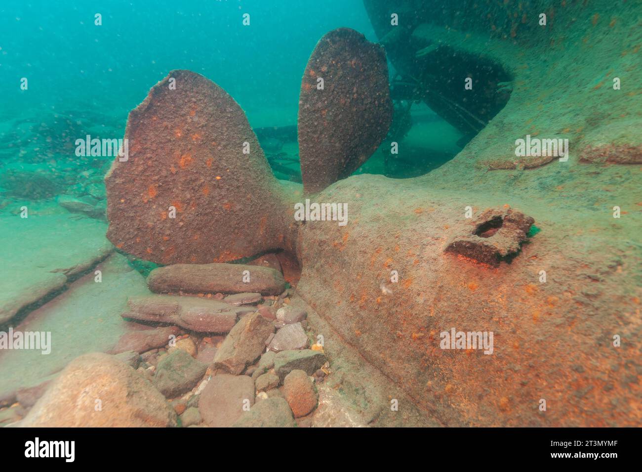 Scuba lake michigan wreck shipwreck diving underwater hi-res stock ...