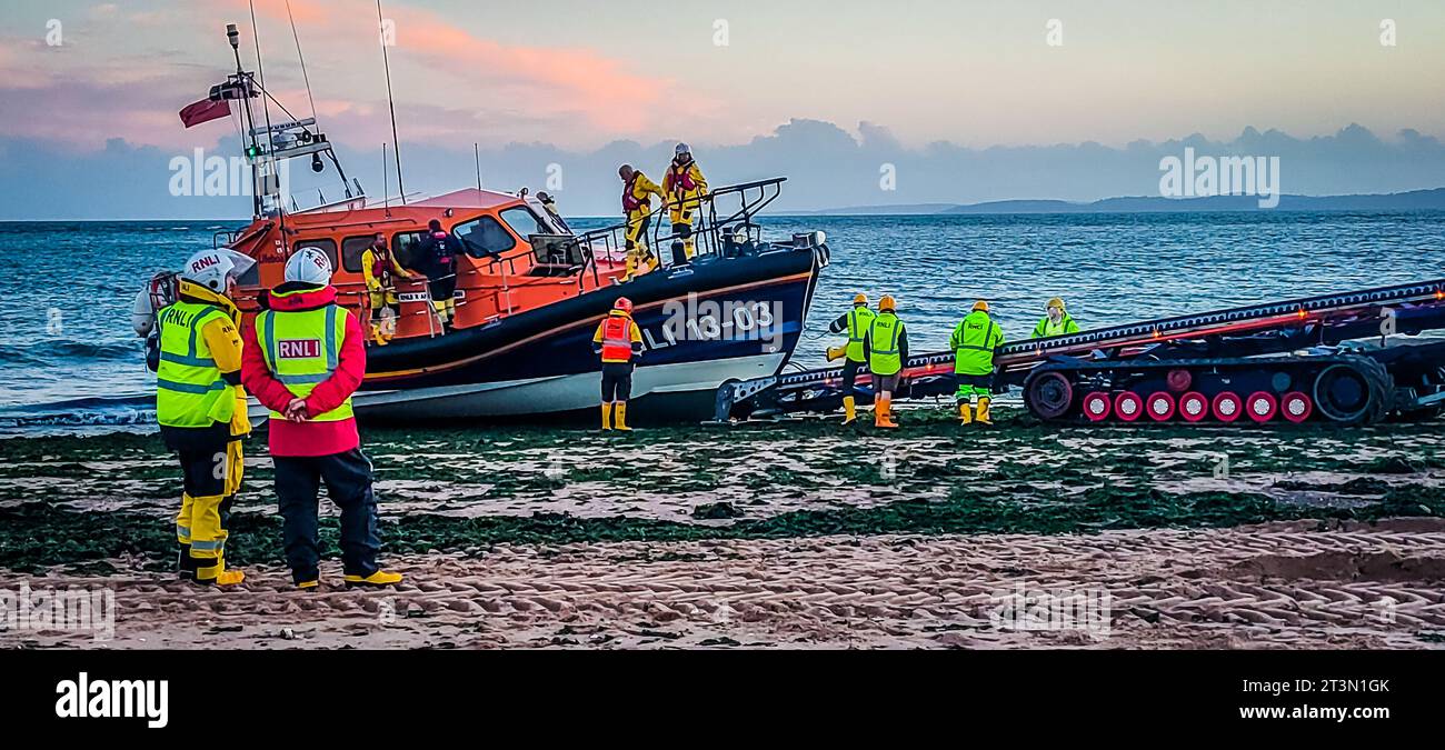Rnli exmouth shannon class hi-res stock photography and images - Alamy