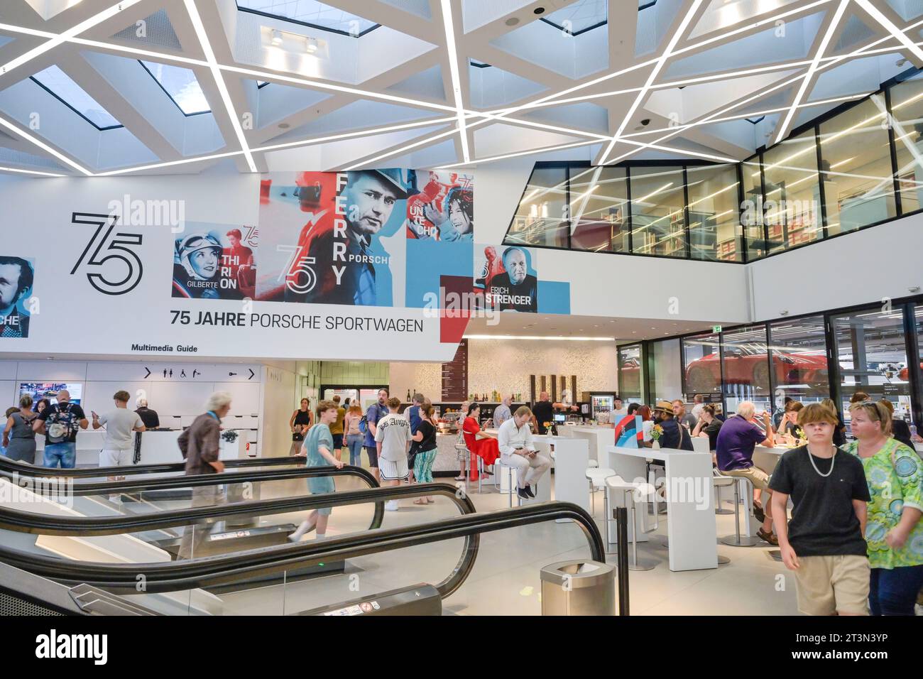 Foyer, Porschemuseum, Porscheplatz, Zuffenhausen, Stuttgart, Baden ...
