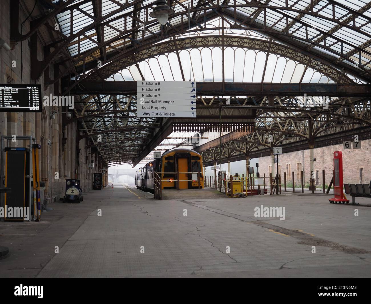Perth public transit hi-res stock photography and images - Alamy