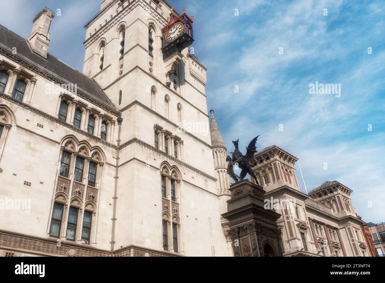 Classic architecture of Fleet Street and Temple Bar Memorial Dragon ...
