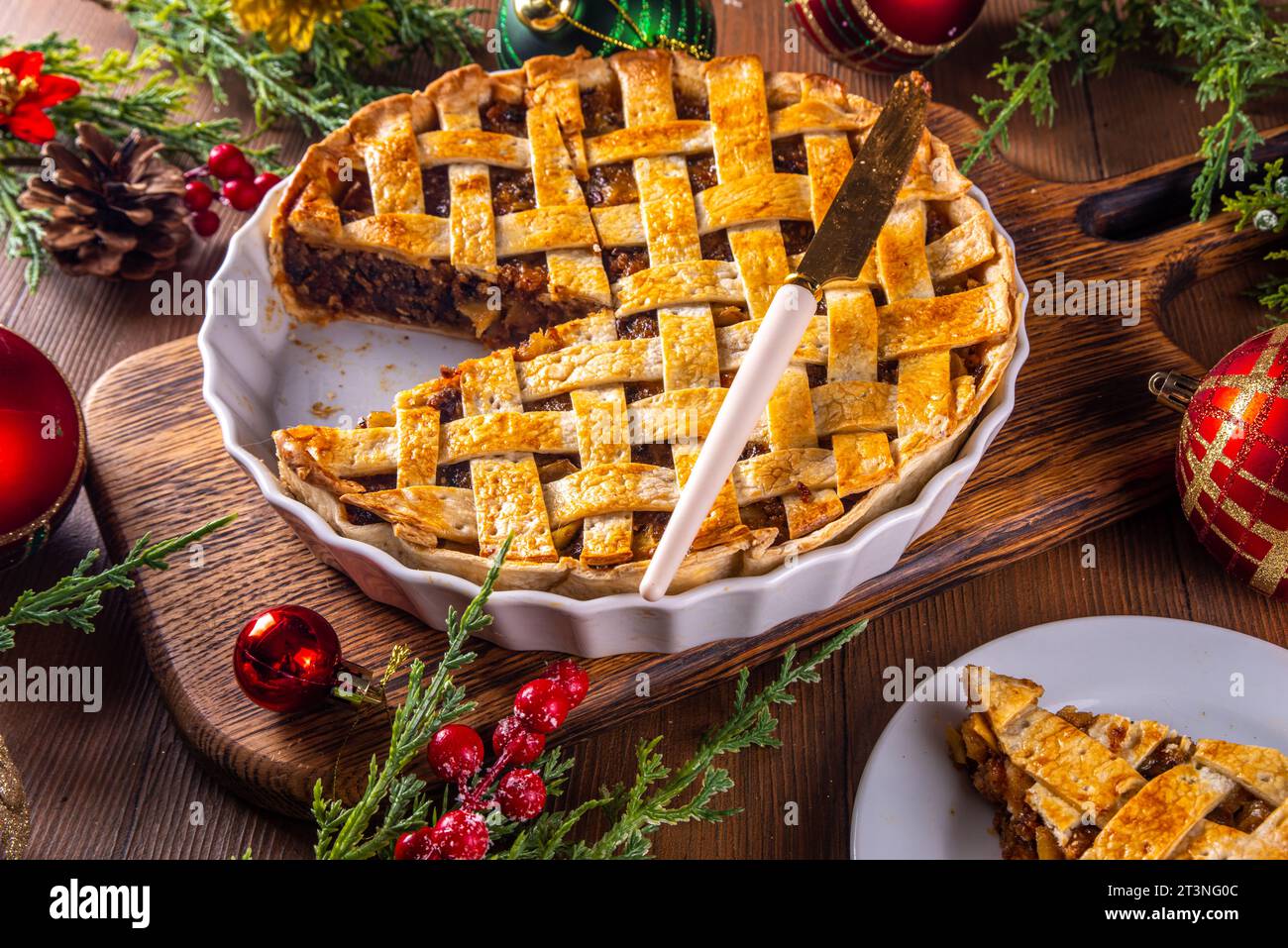 Traditional British Christmas mince pie. Homemade sweet mincemeat tart ...
