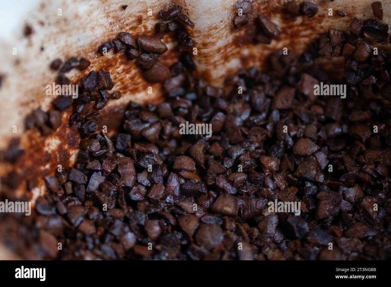 Slow pour method hi-res stock photography and images - Alamy