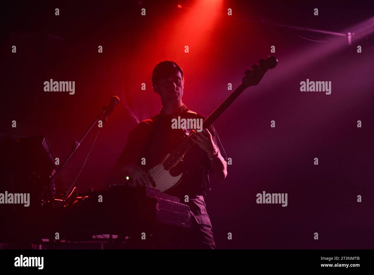 Music Concert - ALGIERS - LIVE IN ROME Ryan Mahan of Algiers band ...