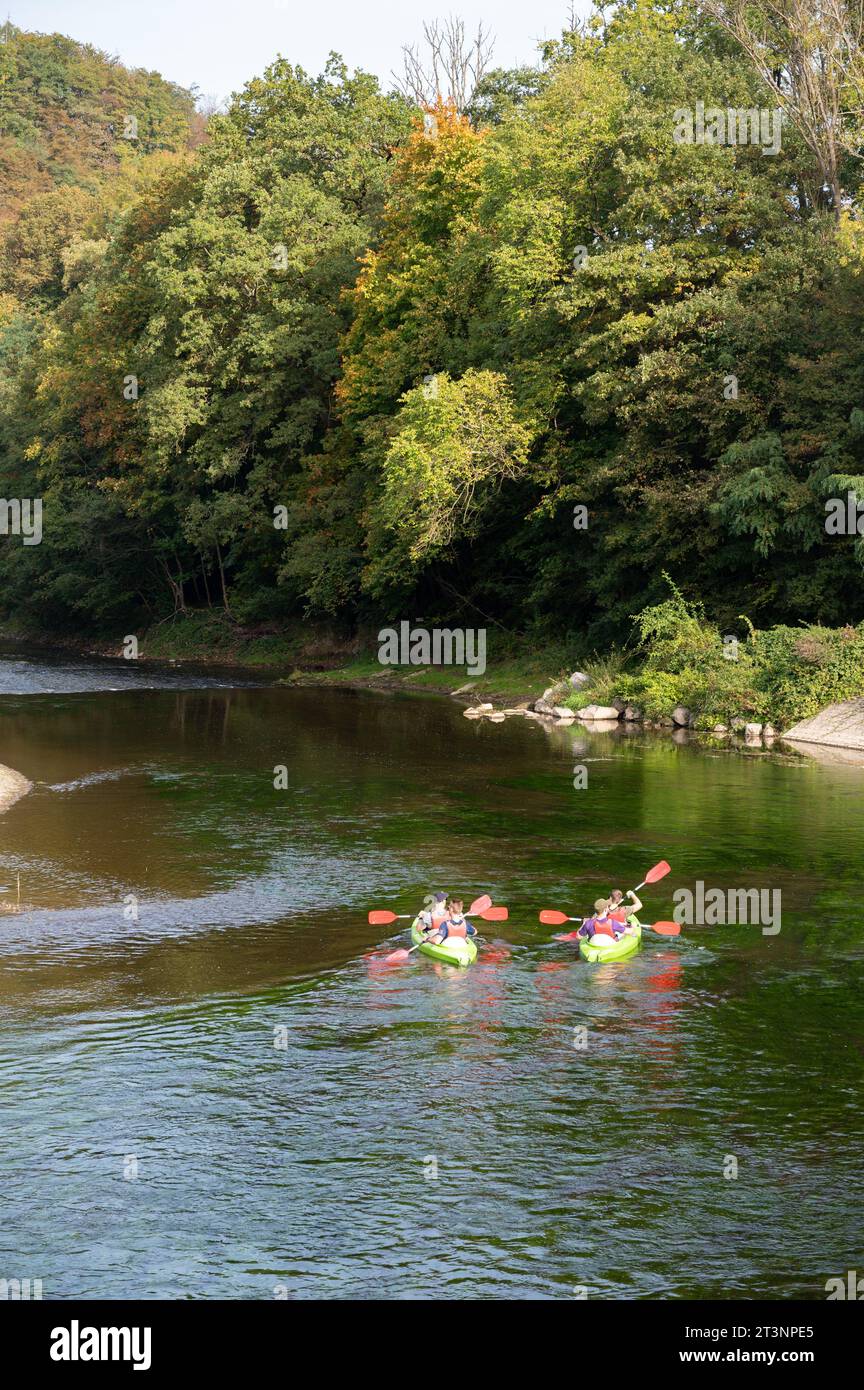 Kayaks boats in river, walking in smallest medieval town in world ...