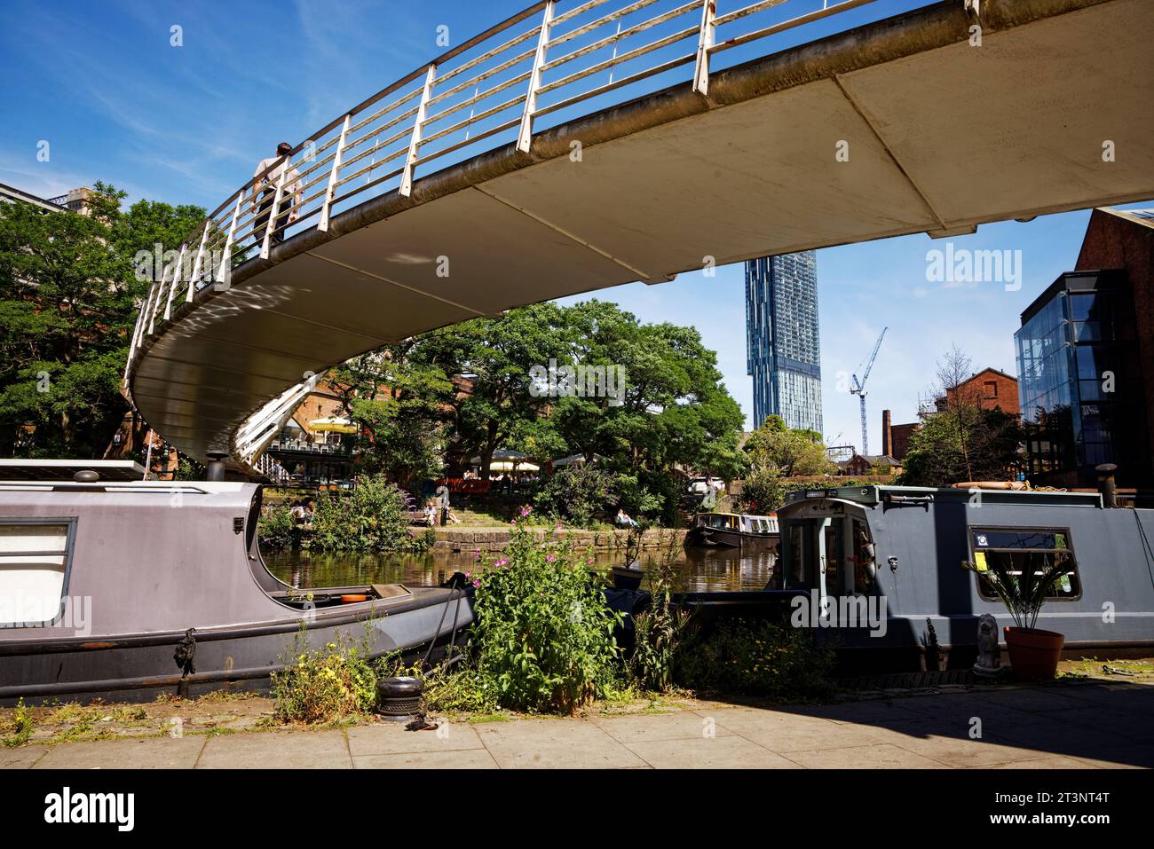 Manchester canal with barges at castlefield hi-res stock photography ...