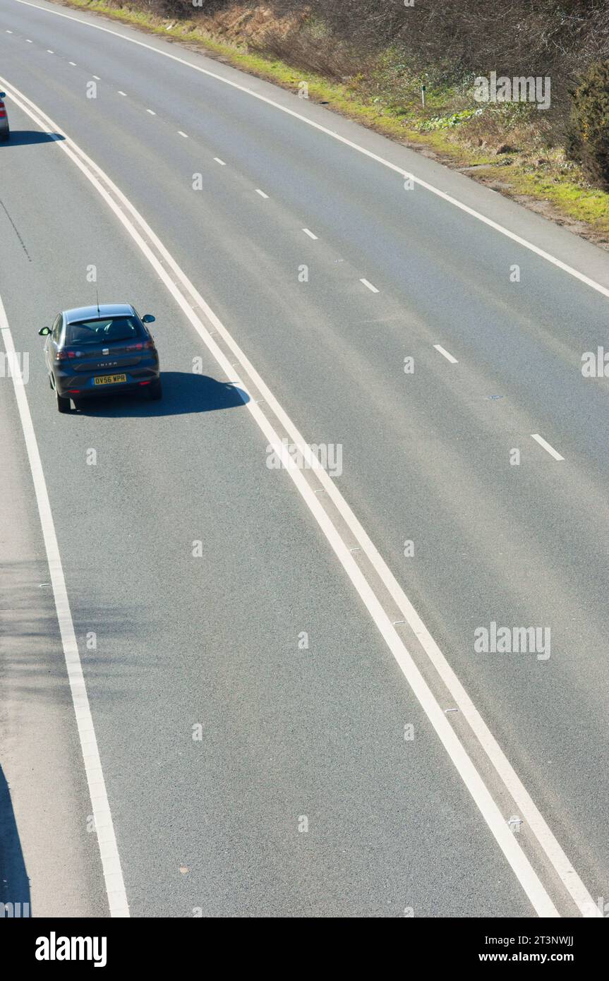 Single carriageway uk hi-res stock photography and images - Alamy