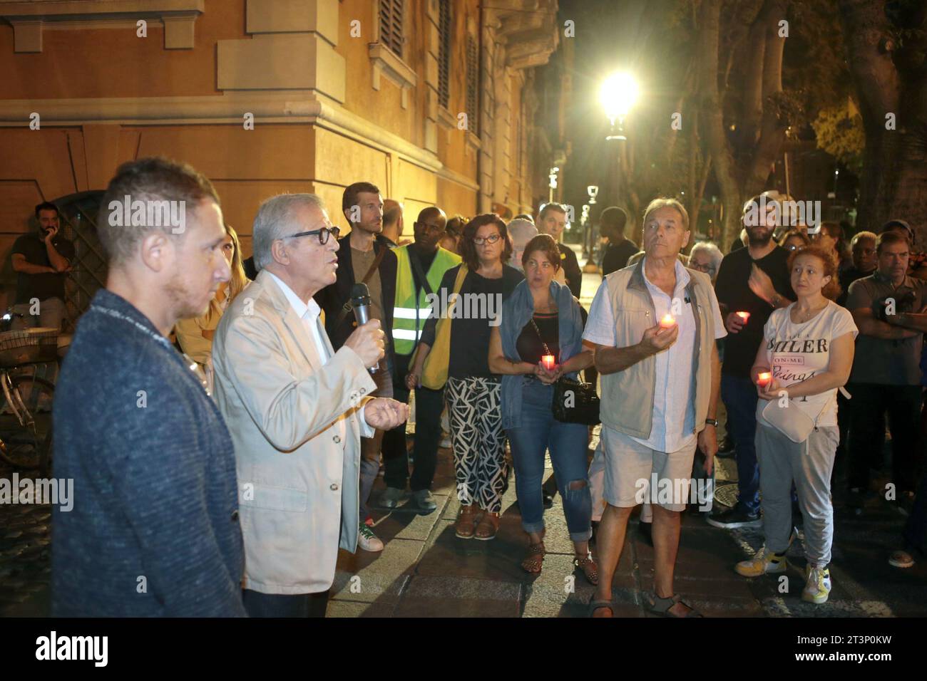 Torchlight walk hi-res stock photography and images - Alamy