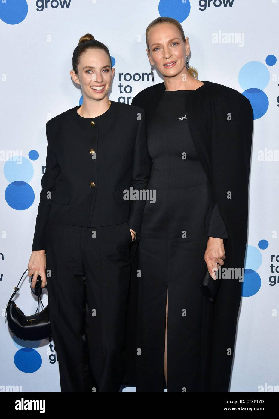 Photo by: NDZ/STAR MAX/IPx 2023 10/25/23 Maya Thurman Hawke and Uma ...