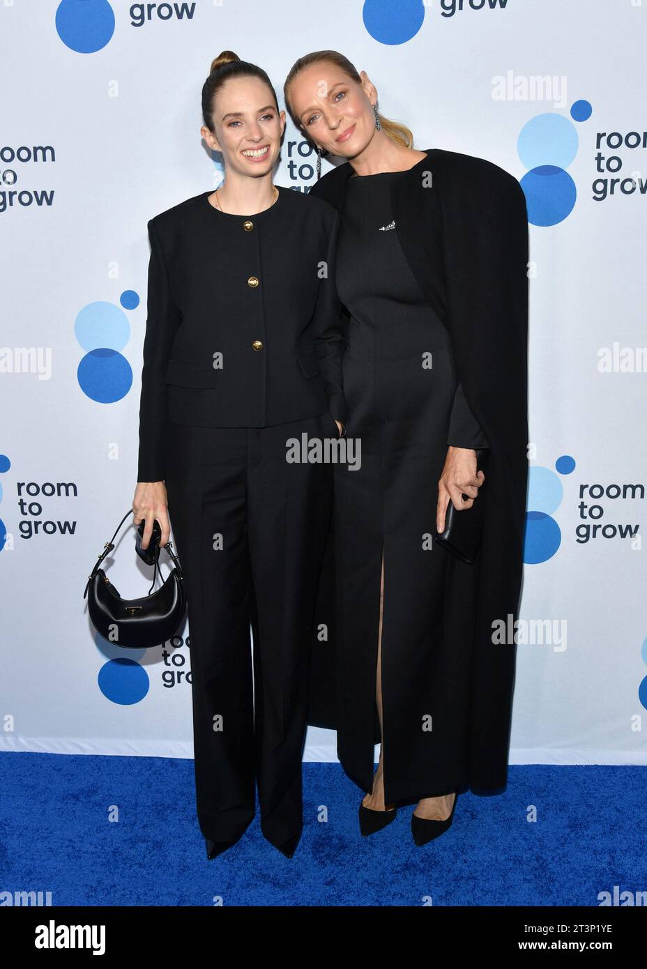 Photo by: NDZ/STAR MAX/IPx 2023 10/25/23 Maya Thurman Hawke and Uma ...