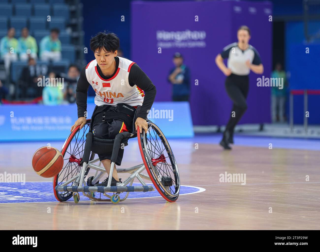 Hangzhou, China's Zhejiang Province. 26th Oct, 2023. Qiu Qiaoling of ...