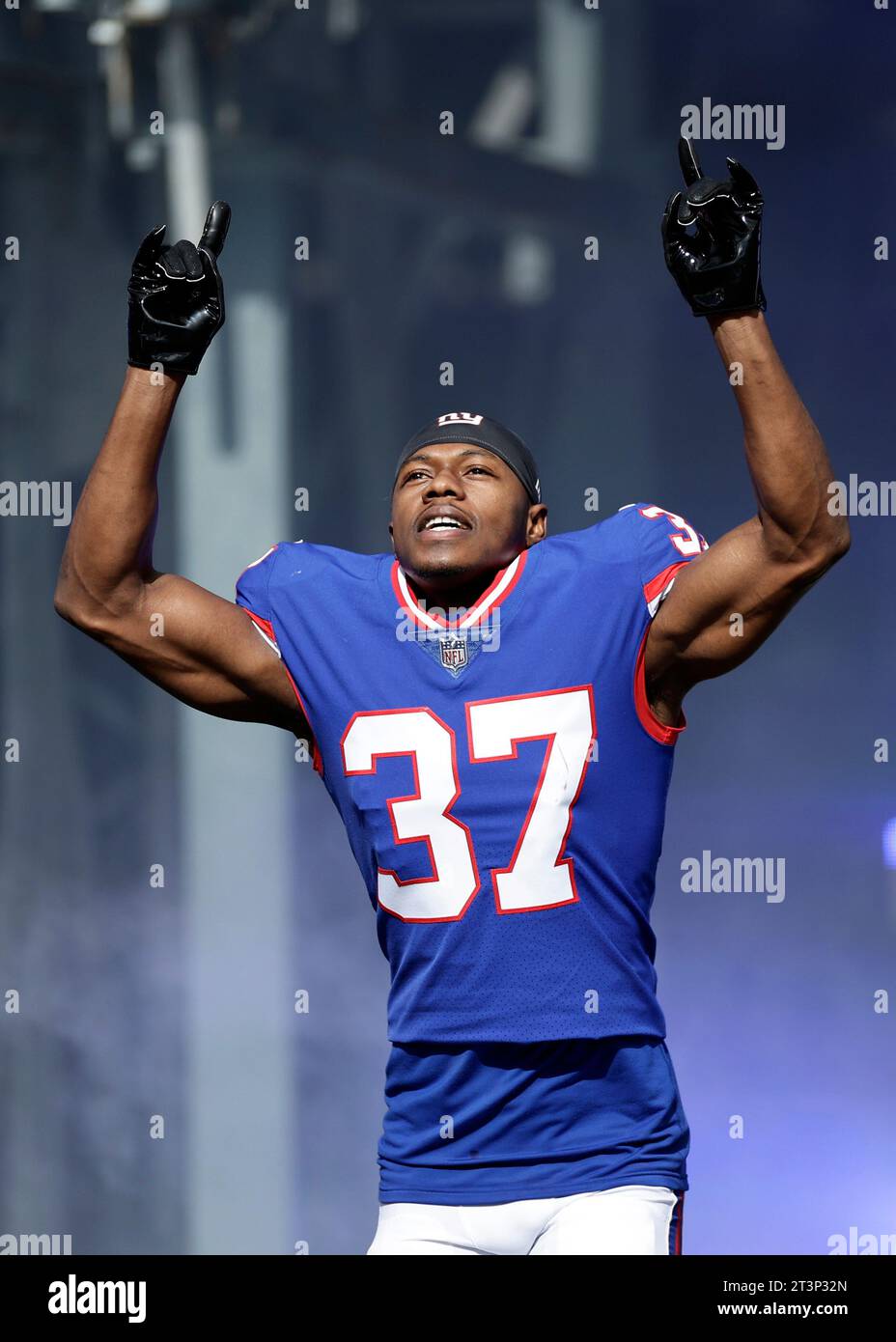 New York Giants cornerback Tre Hawkins III (37) is introduced before an NFL football game ...