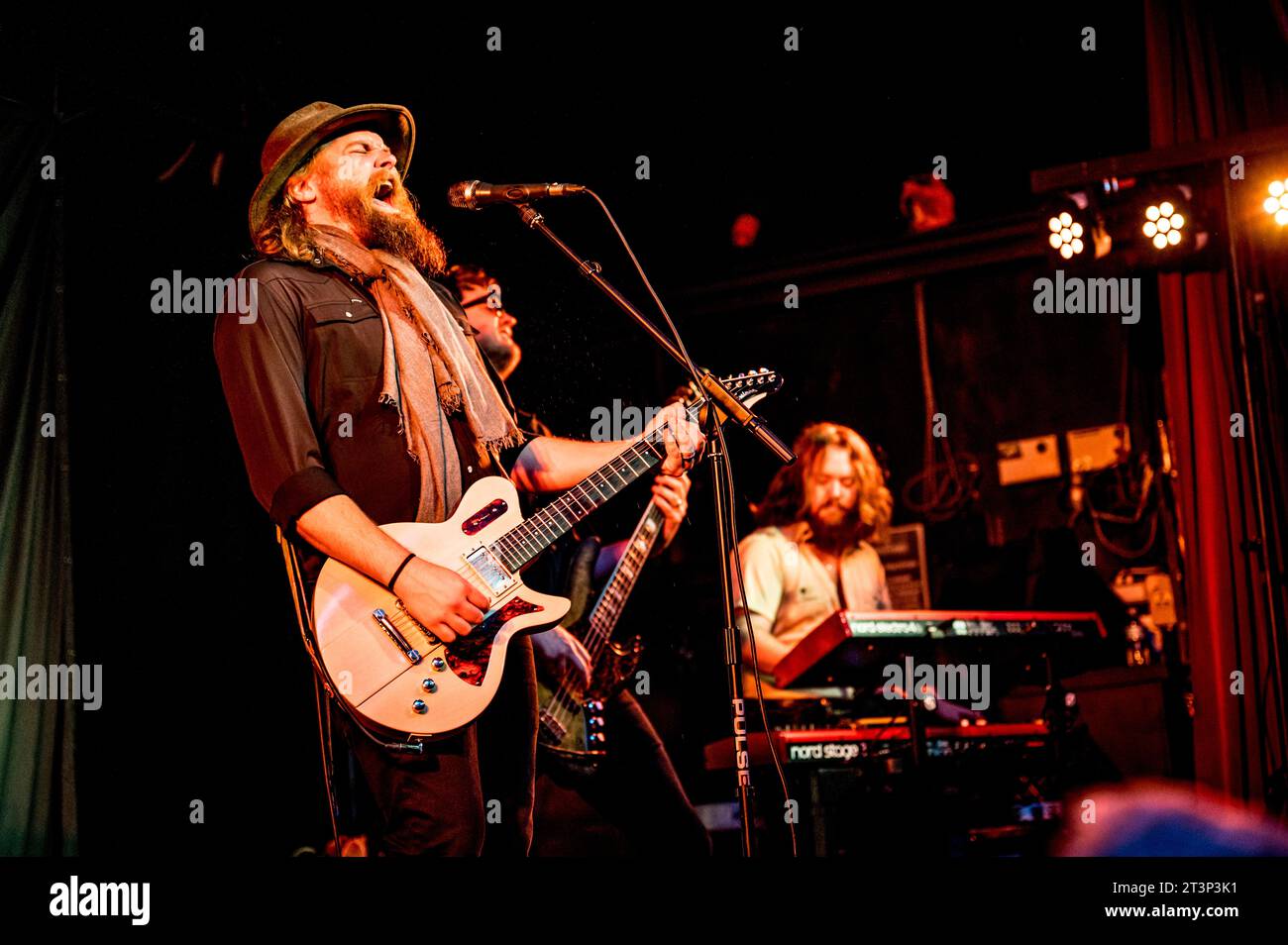 Robert Jon & the Wreck Stock Photo - Alamy