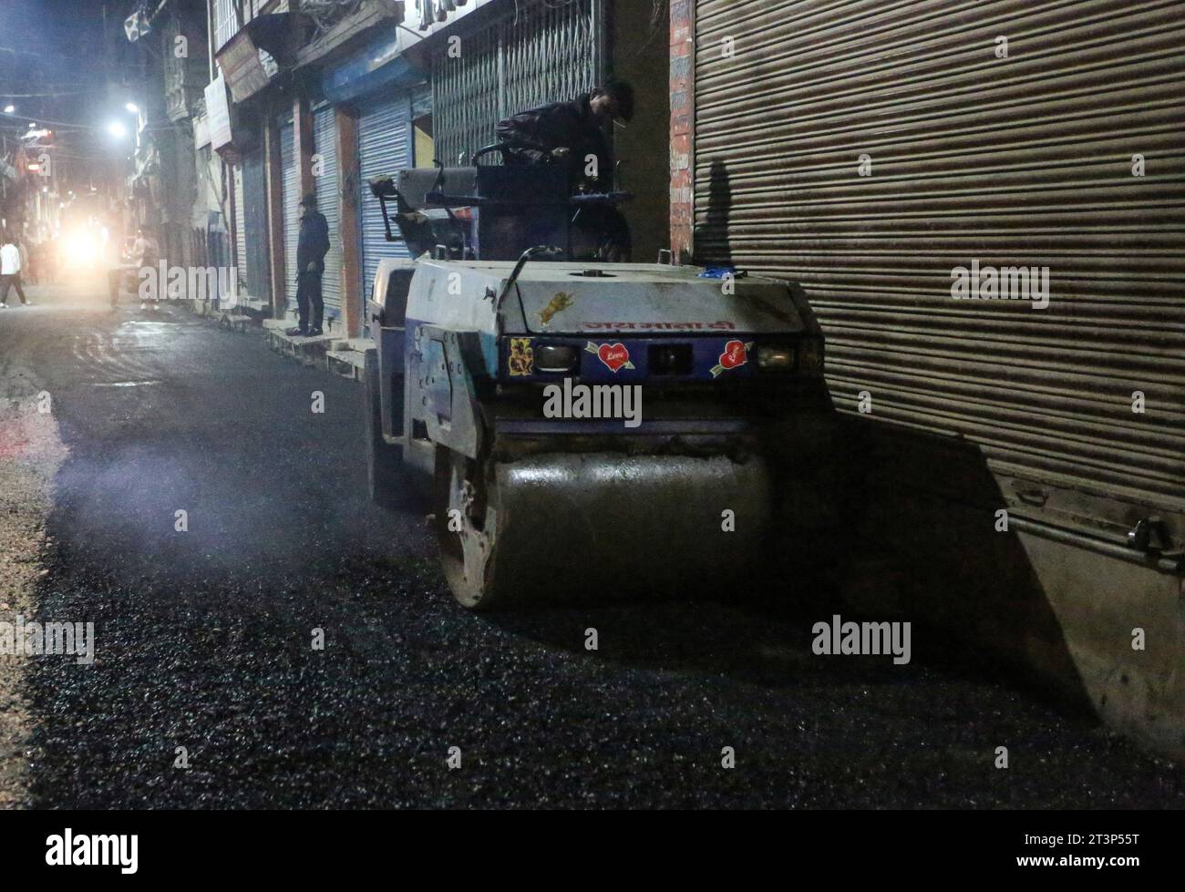 Kathmandu, Bagmati, Nepal. 26th Oct, 2023. An Indian migrant worker ...