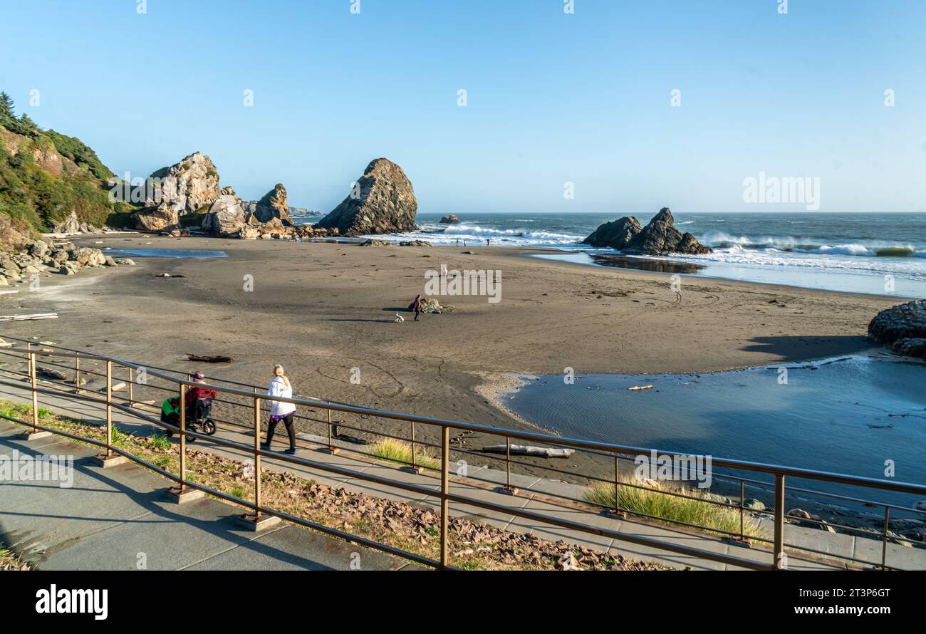 A scenic view of Harris State Park in Brookings, Oregon Stock Photo - Alamy