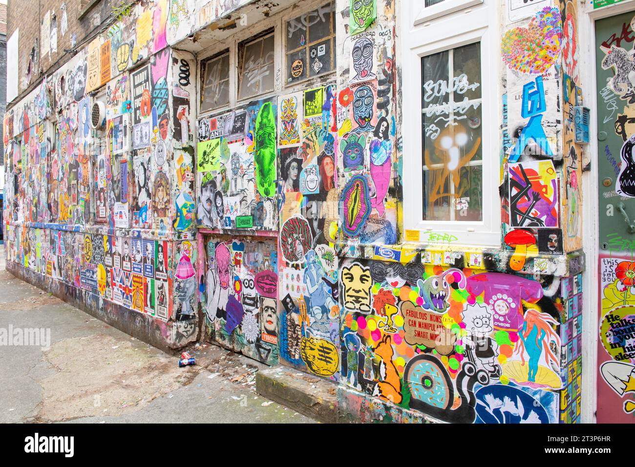 House end of lane uk hi-res stock photography and images - Alamy