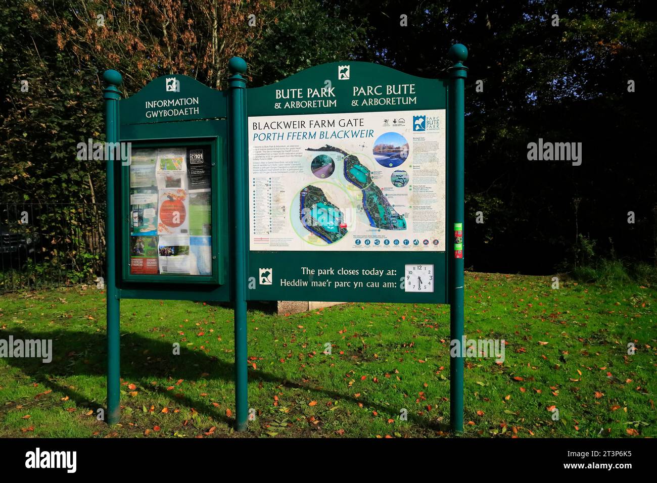 Blackweir farm gate hi-res stock photography and images - Alamy
