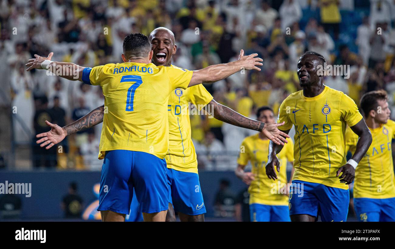 #94 Talisca of Al-Nassr FC celebrates after scoring during the Match ...